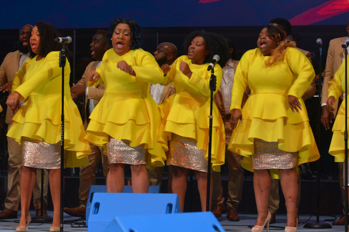 Ricky Dillard & The New G At The 11th Annual Spirit Of Praise ...