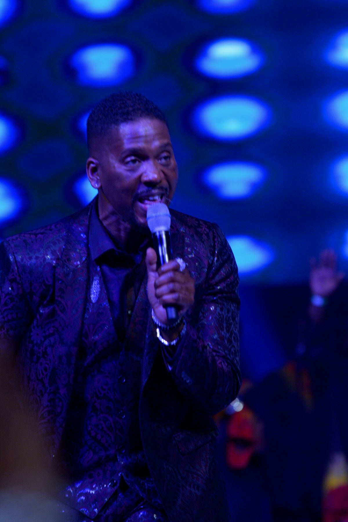 Donald Lawrence & The Tri-City Singers At The 11th Annual Spirit Of ...